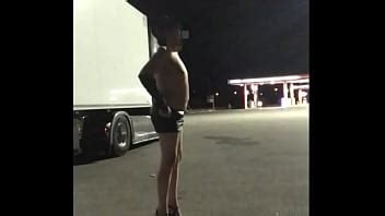 I Love To Get Naked And Exposed In Truck Stops XNXX