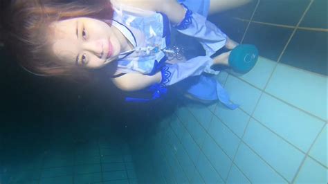 Girl Underwater Breathholding Preview Youtube