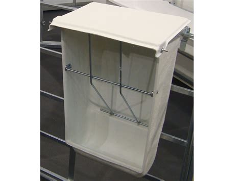 Кормушка для телят | Купить кормушку для сухих кормов в Украине