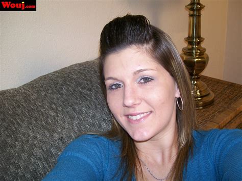 Hot Amateur Babes Love To Pose Seductively For The Camera Photos