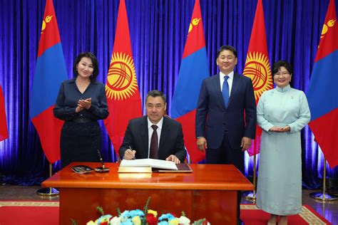 Бүгд Найрамдах Киргиз Улсын Ерөнхийлөгч С Н Жапаровын төрийн айлчлал эхэллээ Isee Mn