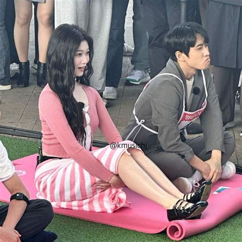 미미미누랑 한강 멍때리기 대회 나간 빌리 츠키 방송 연예 모바일 C