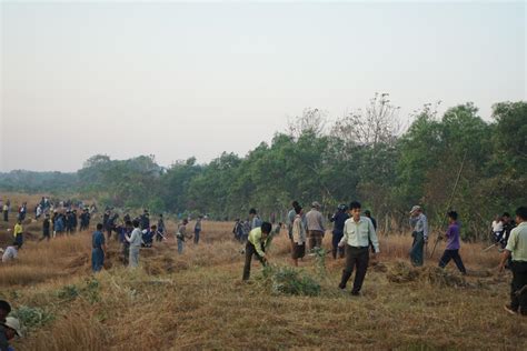 မွန်ပြည်နယ် ဝန်ကြီးချုပ် ဦးအောင်ကြည်သိန်း မော်လမြိုင်လေဆိပ်အတွင်း လေဆိပ်ပြေးလမ်း ပတ်ဝန်းကျင