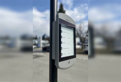 Pasadena Enhances Bus Stops With Solar Powered Real Time Arrival