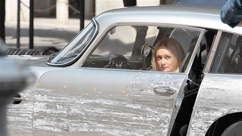 Bored Girlfriends In Cars Page 20 Vw Vortex Volkswagen Forum