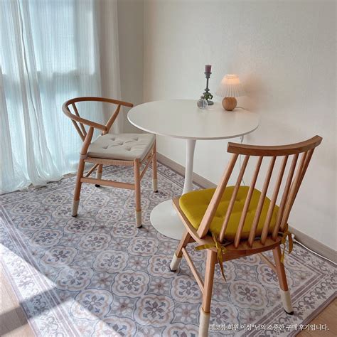 데코뷰 넘나 아름다워요 빈티지 느낌 잘 나고 보드라워요 두께가 많이 두껍지않아 세탁도