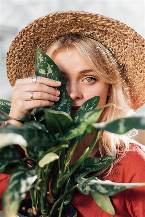 Our Favorite Apps For Sex And Period Tracking The Good Trade