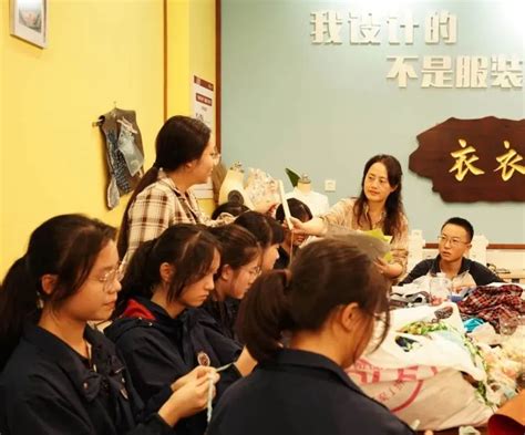 【致敬最美的她】巾帼风采 璧定有你 “最美的她”杨梅澎湃号·政务澎湃新闻 The Paper