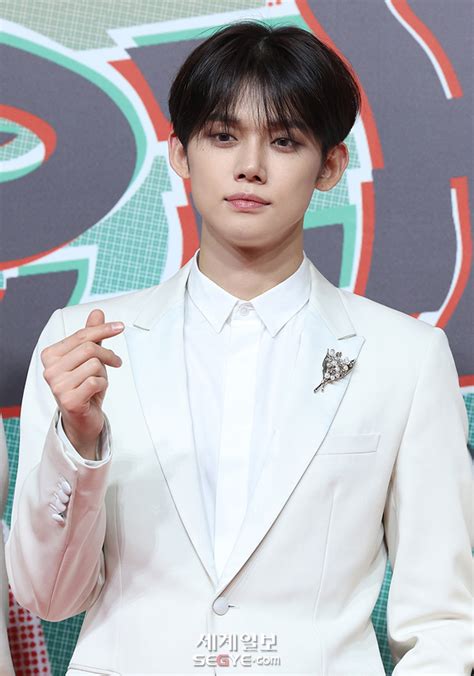 [포토] Txt 연준 심쿵 눈빛