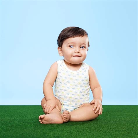 保護寶寶肌膚新選擇 UNIQLO BABY包臀衣 alive 商業名人的生活美學