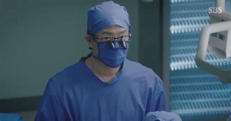 흉부외과 엄기준 죽을 것 알고 수술하는 의사없다대선 후보의 위험한 제안에 테이블 데스