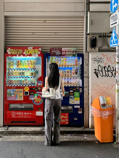 트렌디어패럴 습하고 꿉꿉한 날씨엔 싱그러운 오늘의 룩 어때요 🐰 여름 필수인 살안타템 린넨 가디건과 레이어드 코디로 특별한 하루를 느껴보세요｡⋆˚💘 Made