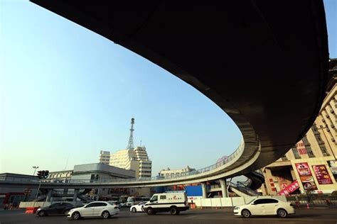 西安服役32年环形天桥开拆 建成之时长这样