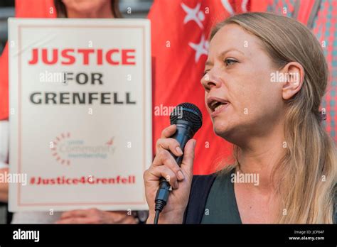 Westminster London Uk 16th June 2017 Sian Berry Of The Green Party Speaks Local Residents
