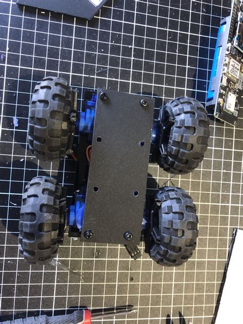 基于esp32的小型机器人制作图解 电子发烧友网