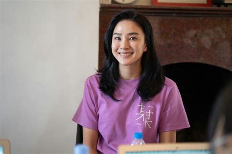 洪小铃新剧饰演妈妈，采访中官宣与张天霖恋情，从朋友升级为恋人 知乎