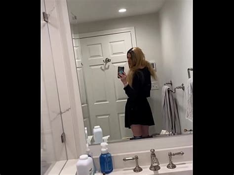 Transformación de travesti en mujer por su novia XVIDEOS COM