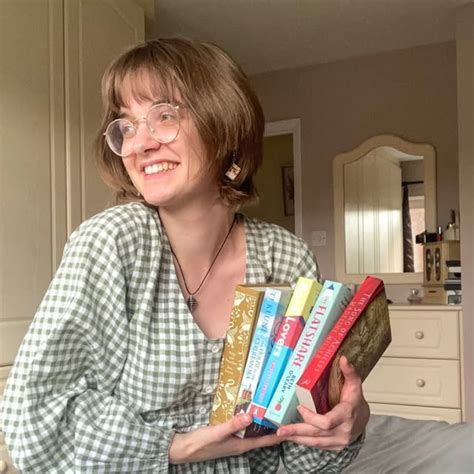 Lara Bookishlara On Threads Lara Bookishlara On Threads