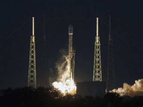 Spacex Puso En órbita Su Primer Satélite Privado Rpp Noticias