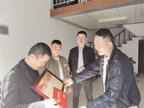台州湾新区：开展立功受奖送喜报活动