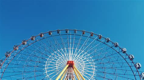 무료 이미지 휴양 관람차 놀이 공원 푸른 관광 명소 놀이기구 야외 레크리에이션 5312x2988 156285 무료 이미지 Pxhere