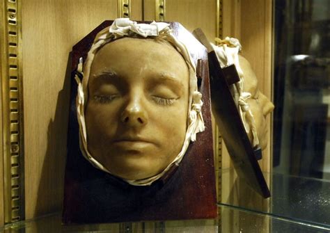 Queen Mary Beheaded How Elizabeth I Took The Head Off Mary Queen Of
