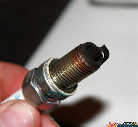 WHAT CAN SPARKPLUG TELL US ABOUT OUR ENGINE