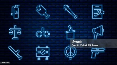 세트 라인 권총 또는 총 메가폰 못이 달린 야구 방망이 수갑 정의의 저울 소화기 무대 스탠드 트리뷴 및 깨진 병 무기 아이콘