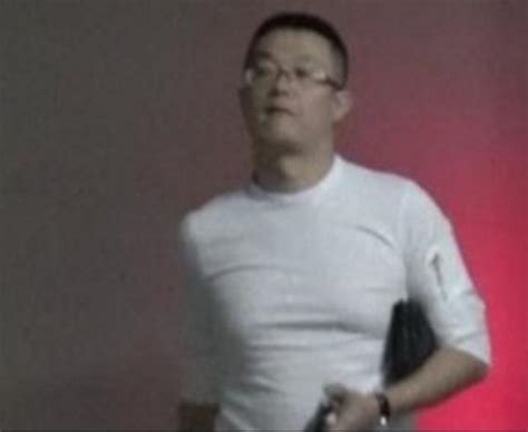 姚笛與一神秘男子同赴酒店，疑似新戀情曝光，網友：不做小三就好了 每日頭條