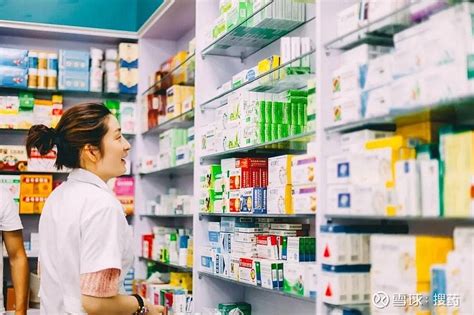 六大上市药店借势飞跃，小药店如何突围新零售 根据自身定位，找准方向，才能飞得更高。 01 益丰药房 领跑医药新零售 在药店行业新零售领域，六大