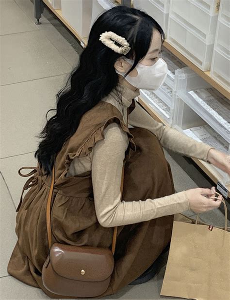 레드베리 봄세트봄신상 V넥 프릴 민소매 롱원피스 허리 스트랩 플레어스커트 폴라 이너 목티 투피스 원피스세트 오피스룩 하객룩 데이트룩 그레이 브라운 뷔스티에 정장원피스