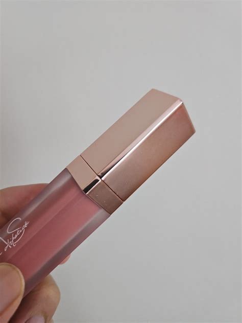 Anas Lipmatte Safia Beauty And Personal Care Face Makeup On Carousell