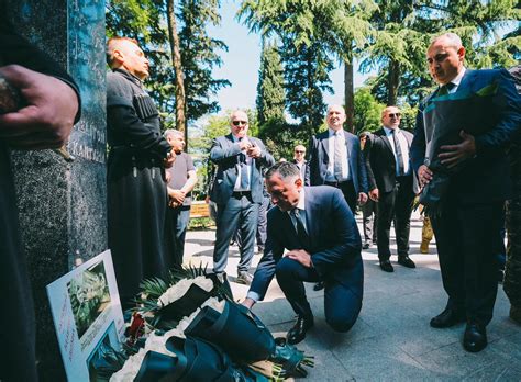 ირაკლი ფაშიზმზე გამარჯვების 80 წლისთავთან დაკავშირებით ვეტერანთა კულტურისა და დასვენების