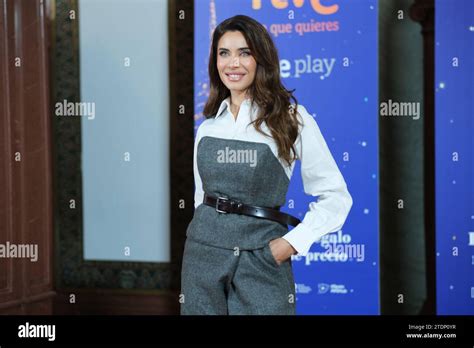 Pilar Rubio During Rtve Presentation Of The Christmas Season