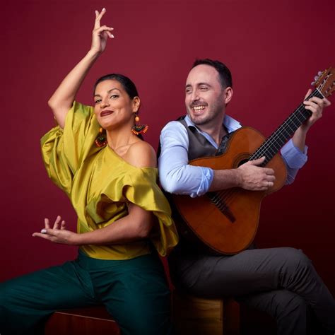 La Cantante Y Compositora Peruana Jazzatlán Capital