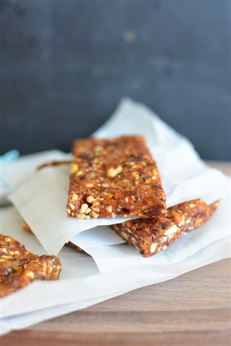 3 Ingredient Homemade Lara Bars