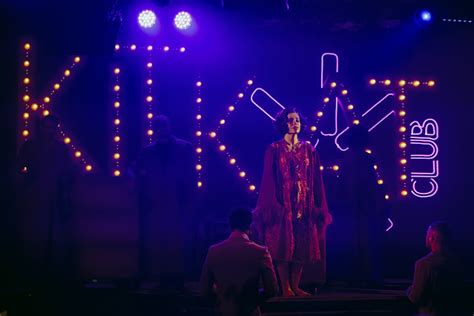 Cabaret Kit Kat Club DescontraÇÃo Musical Imersiva Sob A IminÊncia Do