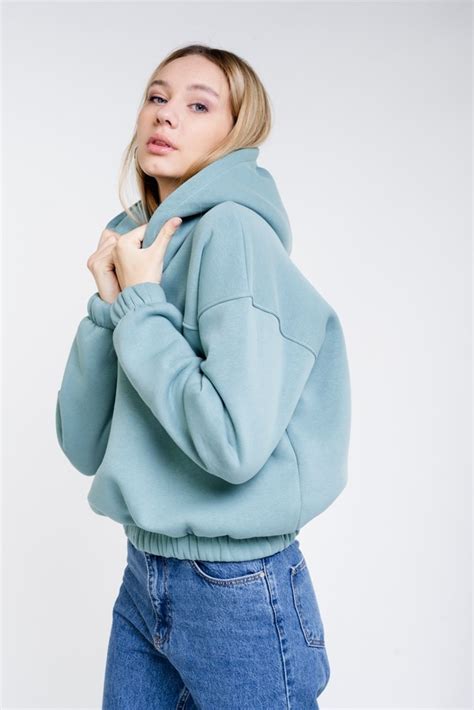 Женское укороченное худи светло салатовое с резинкой внизу купить в интернет магазине Аржен