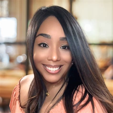 Jovanna Surillo Wmnf 88 5 Fm
