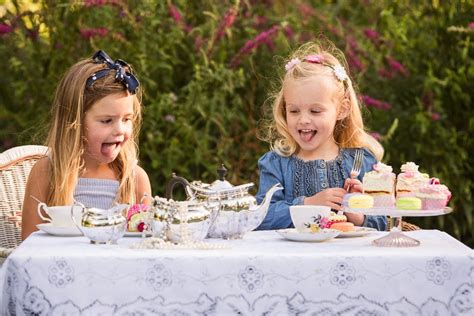 What Is Candid Photography Definition And Photo Tips