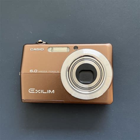 Casio Exilim Zoom Ex Z600 メルカリ