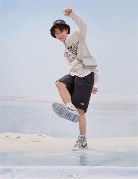 Pin On Photo Shootings Actors