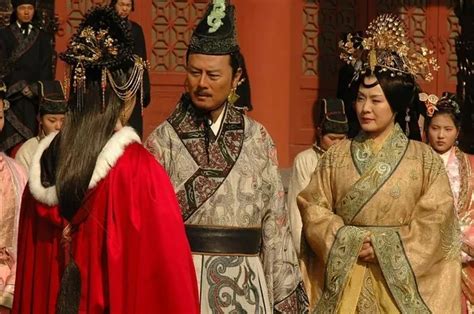 王昭君图册 360百科