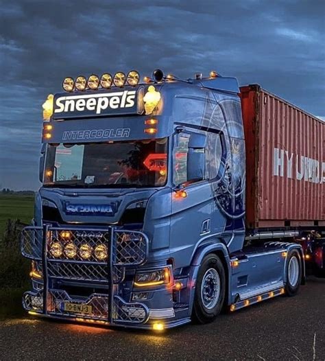 Driving Light Bracket For 4 5 Or 6 Driving Lights Above The Lightsign