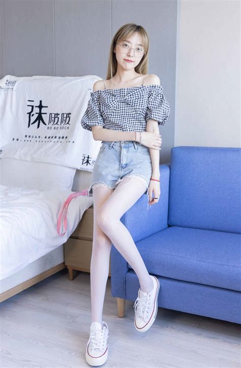 袜啵啵 234期 稚予 板鞋白丝 章鱼资源网