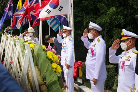 พลเอกธนภัทร ณิยกูล รองปลัดกระทรวงกลาโหม เป็นผู้แทนรัฐมนตรีว่าการกระทรวงกลาโหม และ ปลัดกระทรวง