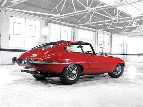 Jaguar E Type Dimensioni Interni Motori Prezzi E Concorrenti