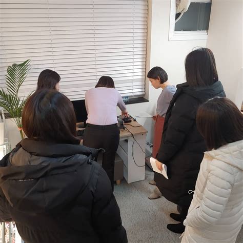 한국패션심리연구원 새로운 퍼스널컬러진단 시스템에 맞춰 측색기 사용법 및 체계 연구하시는 우리