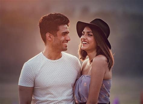 Splitsvilla Fame Shruti Sinha And Rohan Hingoranis Underwater Romance