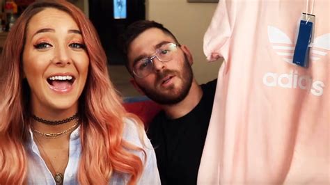 Мой ПАРЕНЬ ПОКУПАЕТ мне ОДЕЖДУ Дженна Марблс Youtube